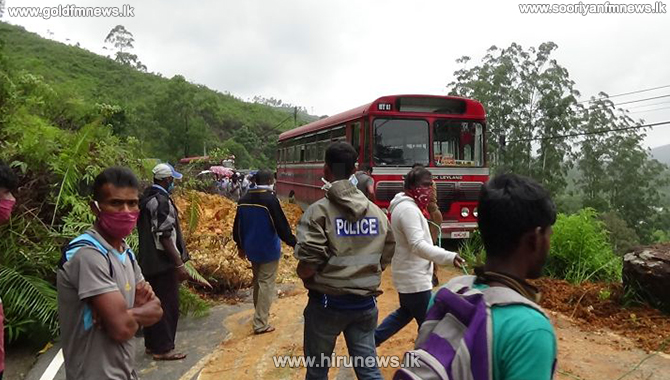 The fate that befell the SLTB bus which tried to get through a mound of ...