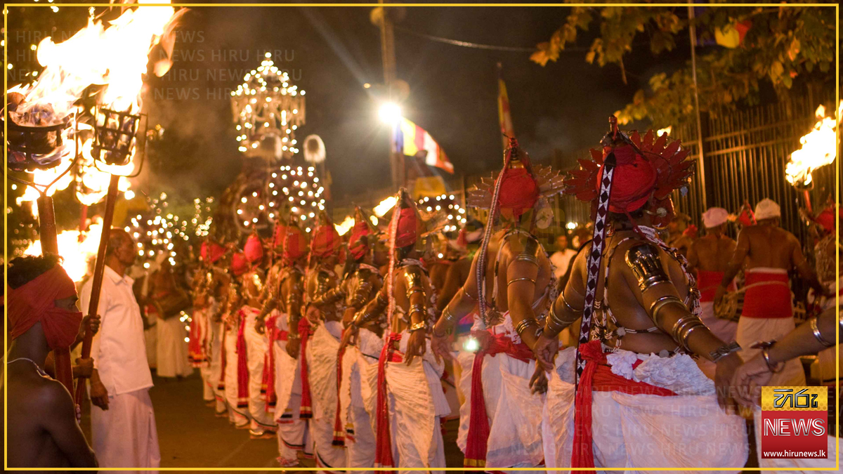 FINAL KUMBAL PERAHERA TO TAKE TO THE STREETS TONIGHT - Hiru News ...