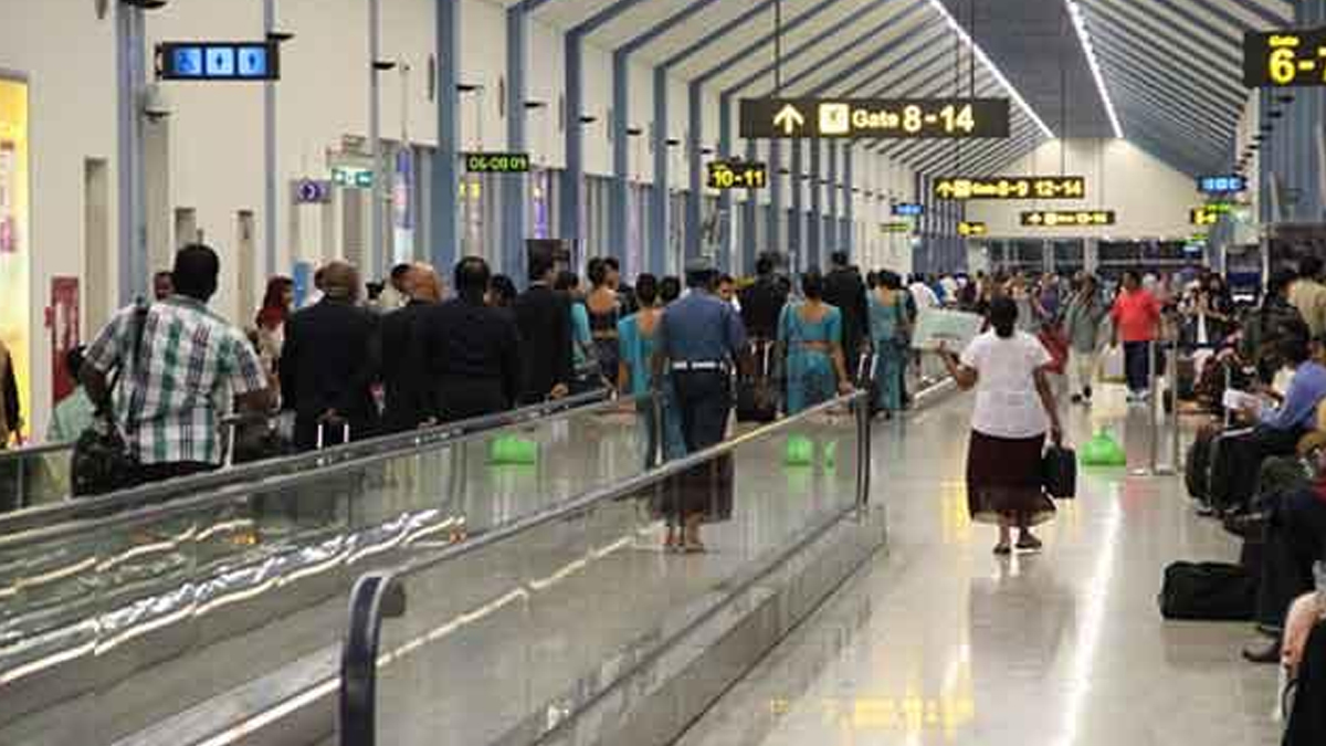 ආපදා හමුවේ කොටු වි සිටි ඉන්දියානු සංක්‍රමණිකයන් 400 ක් නැවත ඉන්දියාවට ...