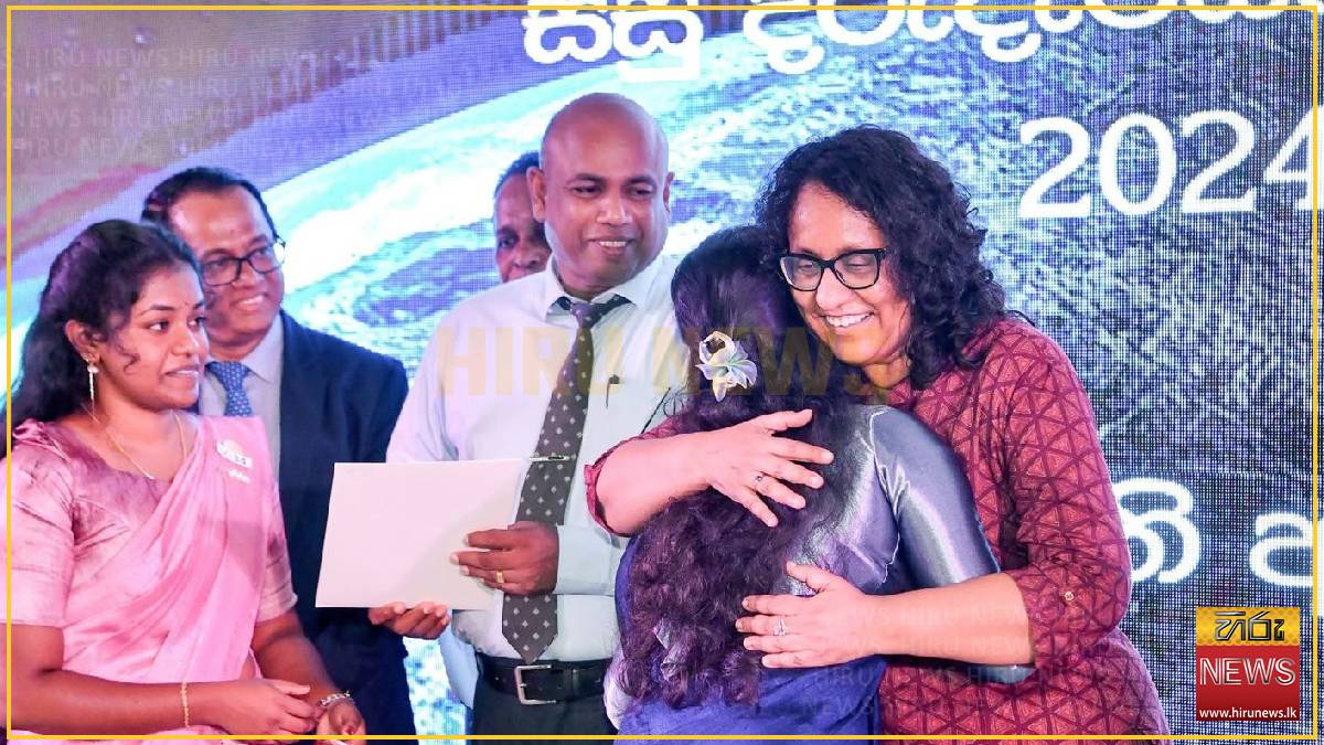 President’s Fund honours top A/L achievers - Gold FM News - Srilanka's ...