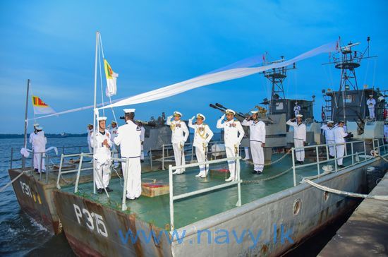 SLNS 'Weeraya' & 'Jagatha' bid farewell to the Sri Lanka Navy (Photos ...