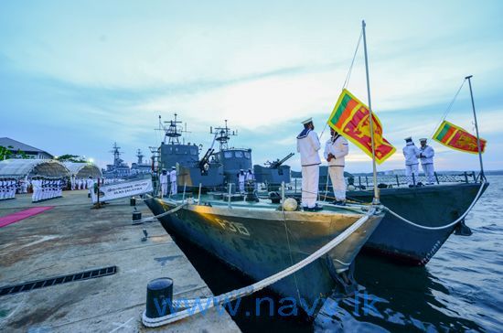 SLNS 'Weeraya' & 'Jagatha' bid farewell to the Sri Lanka Navy (Photos ...